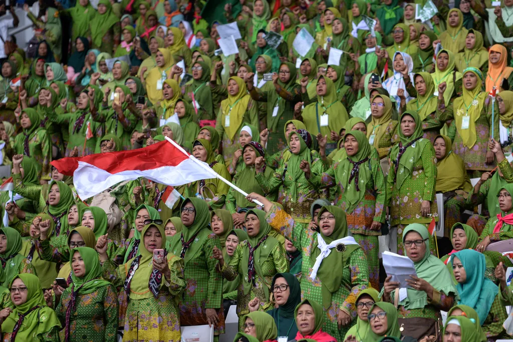 Survei Litbang Kompas: Pemilih NU Pilih Khofifah-Emil, Muhammadiyah ke ...