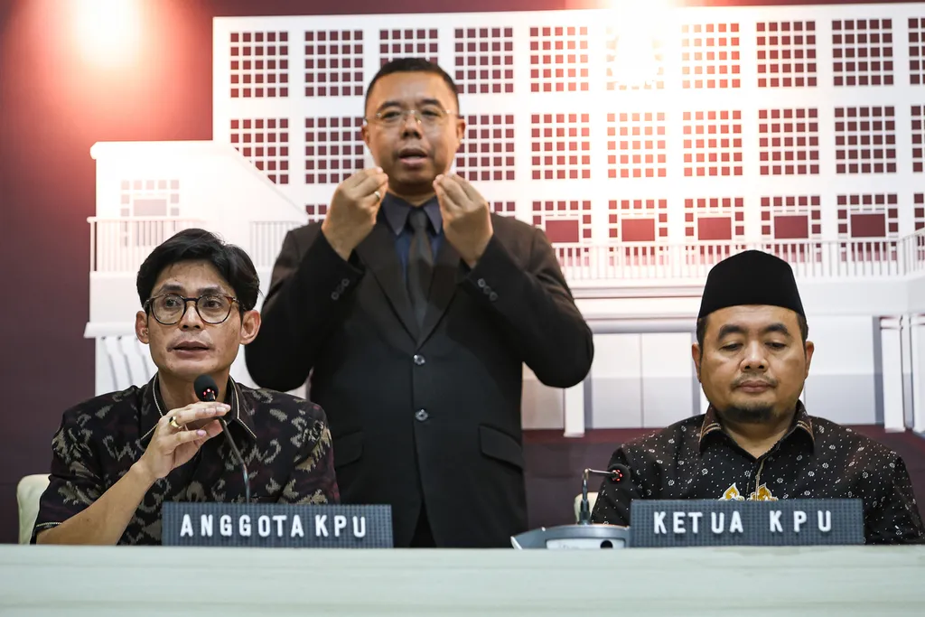 Partisipasi Pemilih Rendah, Komisi II DPR Dorong Evaluasi Total hingga ...